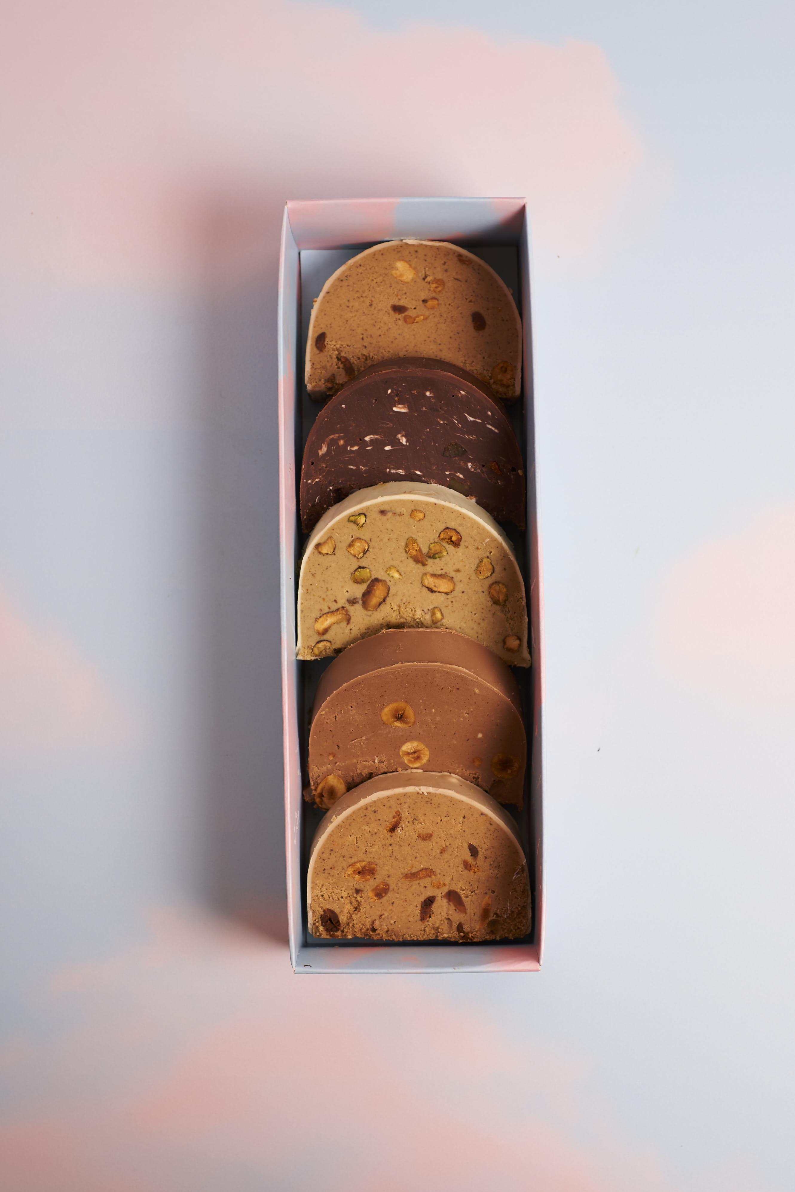 Box Torrone: nocciola e gianduia, pistacchio e cioccolato bianco ...